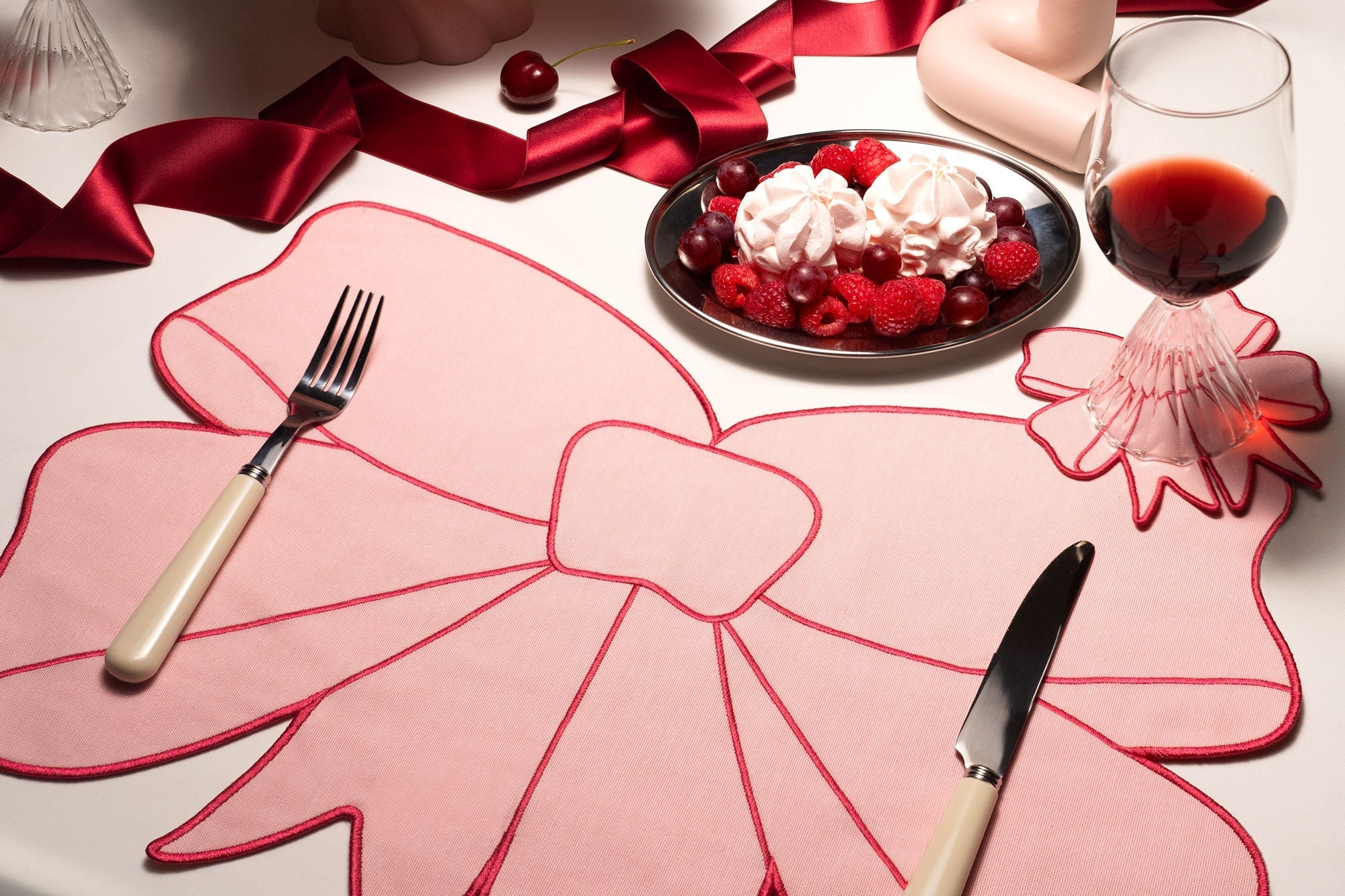 Luxurious Table Linen Collection - Octaevo